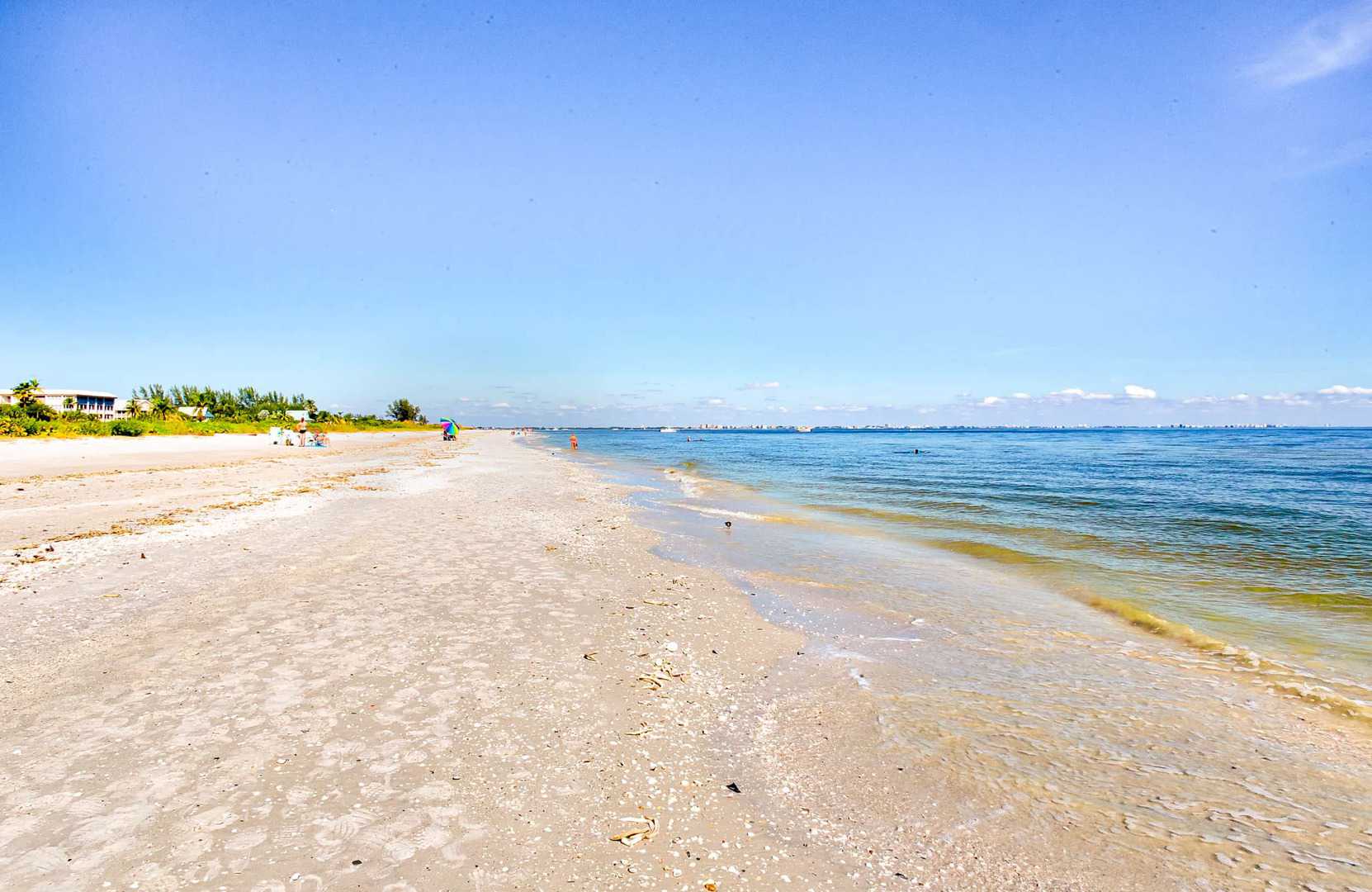 Cyprina Beach Townhomes & Condos | Sanibel Condos