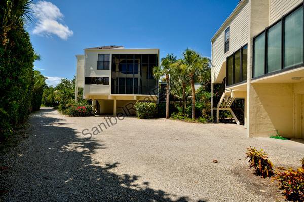 Cyprina Beach Townhomes & Condos | Sanibel Condos