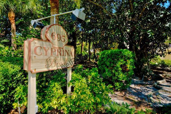 Cyprina Beach Townhomes & Condos | Sanibel Condos