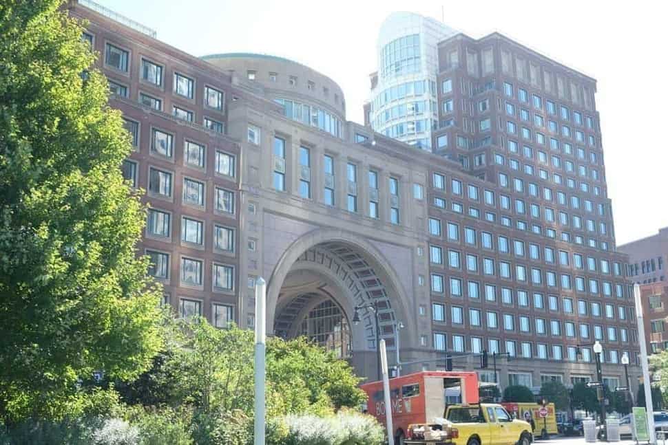 The Residences at Rowes Wharf | Boston Waterfront Luxury Condos