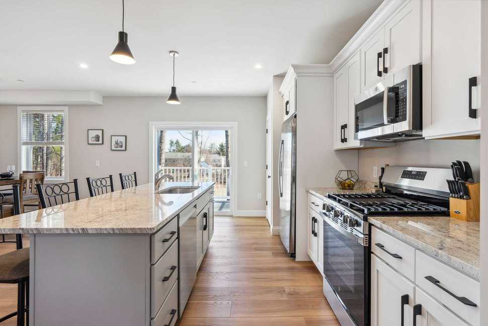 Bayberry Commons - Green O'Neill Properties