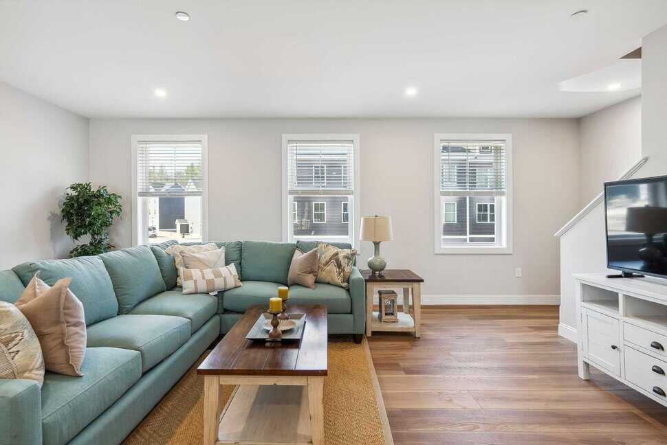 Bayberry Commons - Green O'Neill Properties